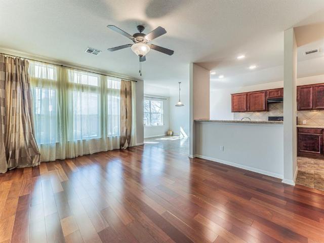 11909 Timber Heights Dr