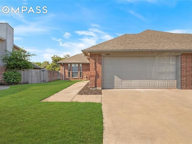 11909 Rhulen Ct, Fort Worth, TX