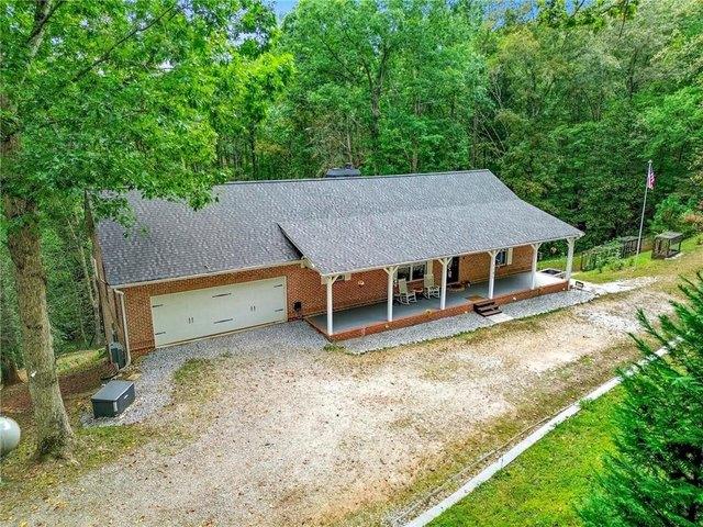 1190 Mill Creek Dr, Dawsonville, GA 30534
