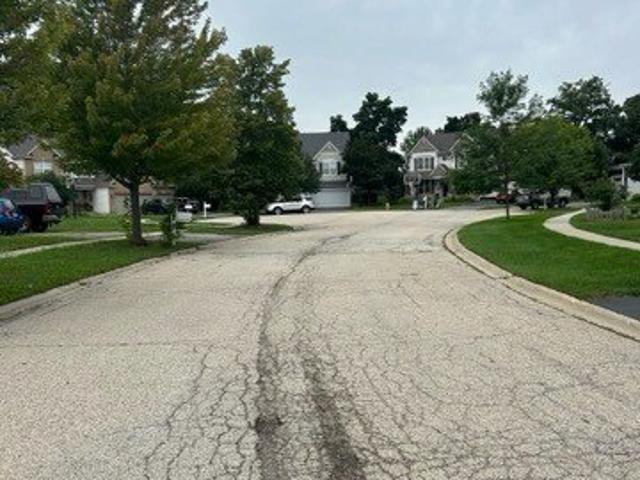 1190 Oak Shore Ln, Antioch, IL 60002
