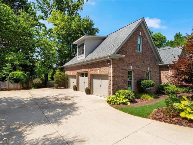 1190 Austin Glen Drive