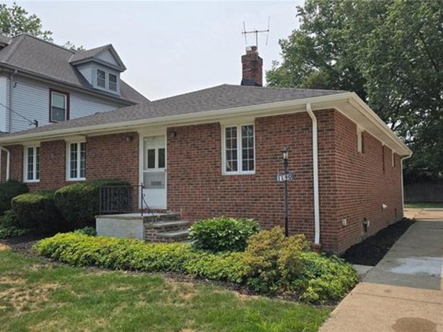 1190 Belle Ave, Lakewood, OH 44107