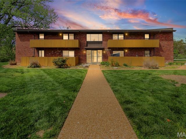 1190 Calley Dr, Unit B, St. Louis, MO 63125 | Compass