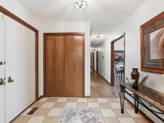 1190 Cambridge Circle