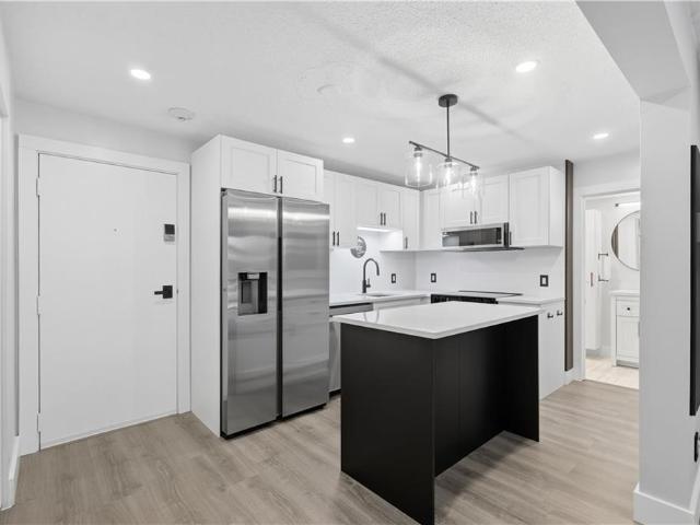 1190 Charles Street 23