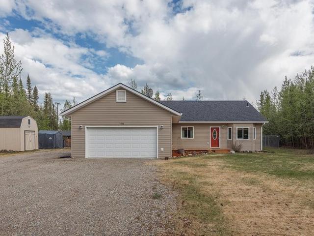 1190 Indian Paint Brush Ct, North Pole, AK 99705