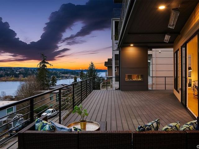 1190 th Ave NE, Kirkland, WA 98034