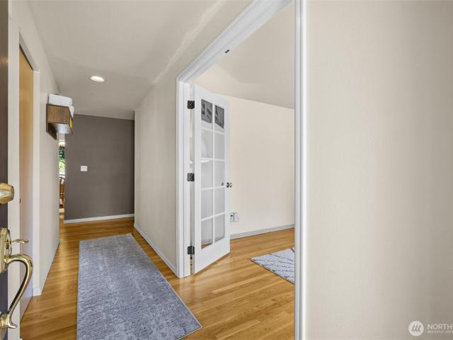 1190 th Street NE