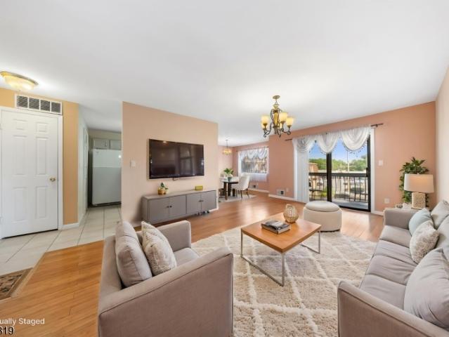 1190 W St Georges Ave # C43