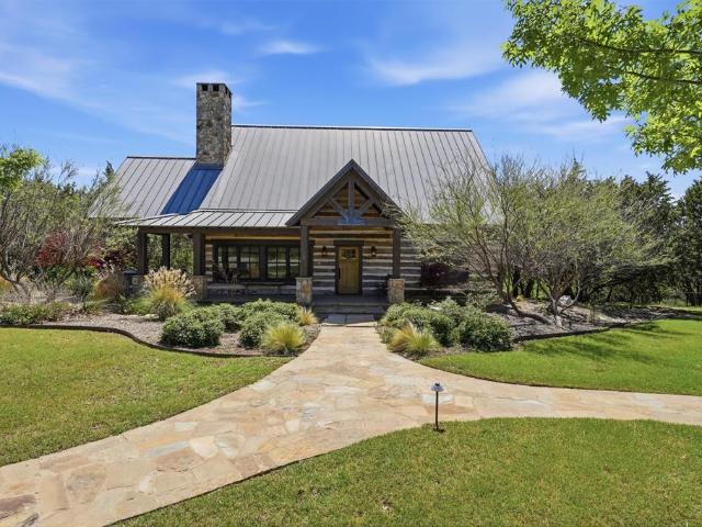 1190 Waterfall Way