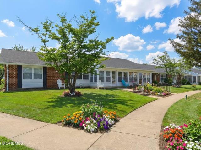 1190A Clydebank Ct, Lakewood, NJ 08701