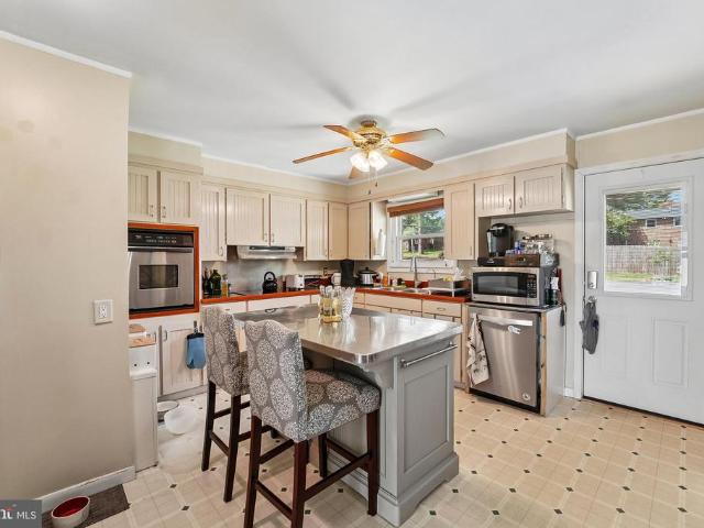 11910 Wesley Drive