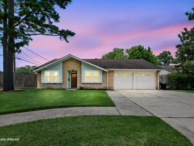11910 Mullins Dr, Houston, TX 77035
