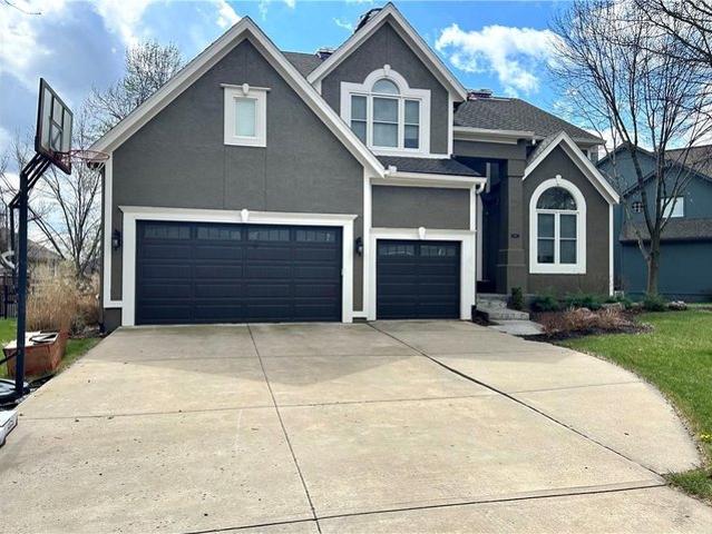 11911 Noland St, Overland Park, KS 66213