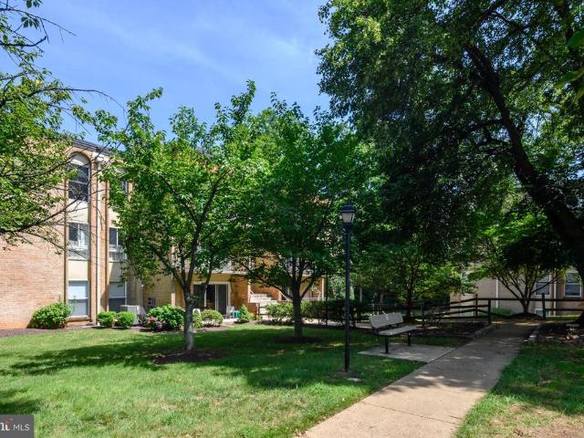 11911 Parklawn Drive # 303