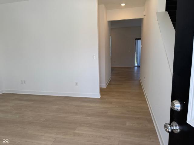 11912 Moorfield Lane