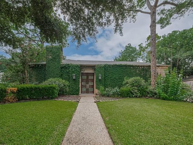 11914 Ashmead Dr, Houston, TX 77077