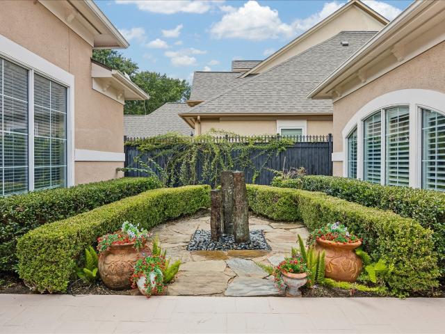 11914 Legend Manor Drive