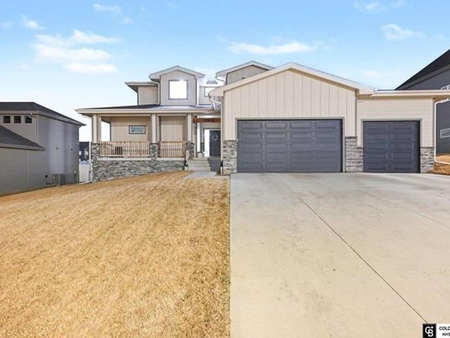 11915 S 109th St, Papillion, NE 68046