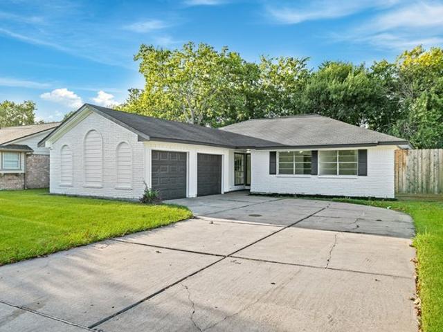 11918 Stroud Dr, Houston, TX 77072