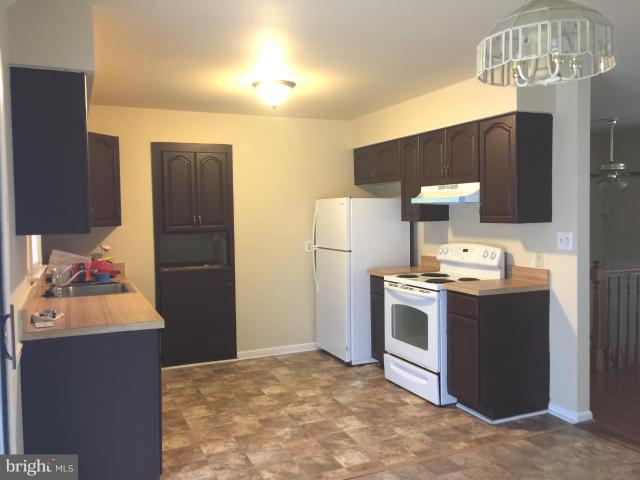 11919 Stansbury Dr, Fredericksburg, VA 22407 | MLS #VASP2040 | Compass