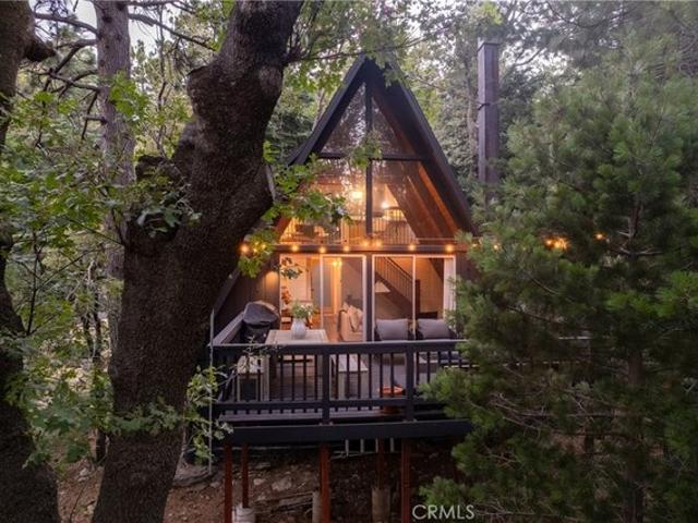 1191 Scenic Way, Rimforest, CA 92378