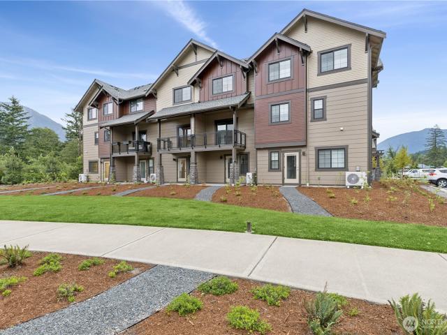 1191 Waterfall Way SE # 1703