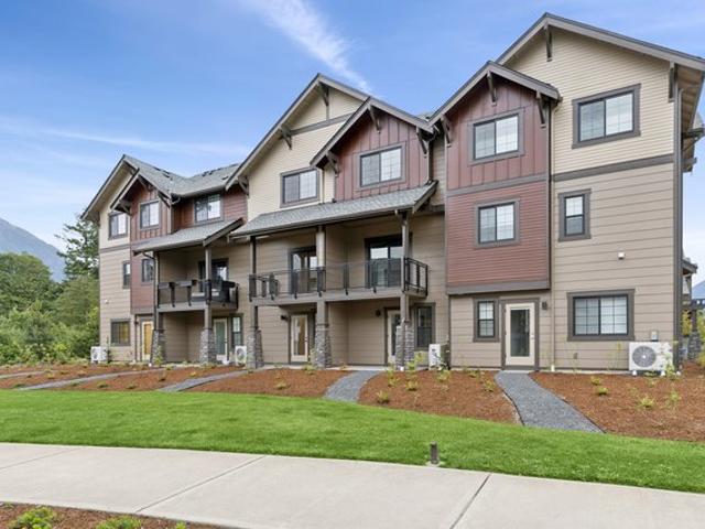 1191 Waterfall Way SE, North Bend, WA 98045