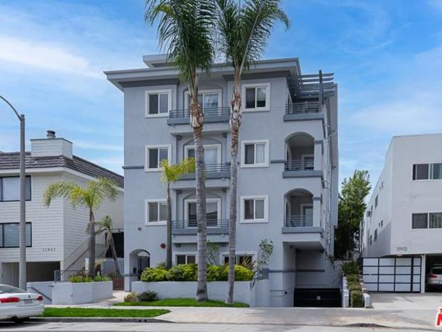 11923 Darlington Ave #101, Los Angeles, CA 90049