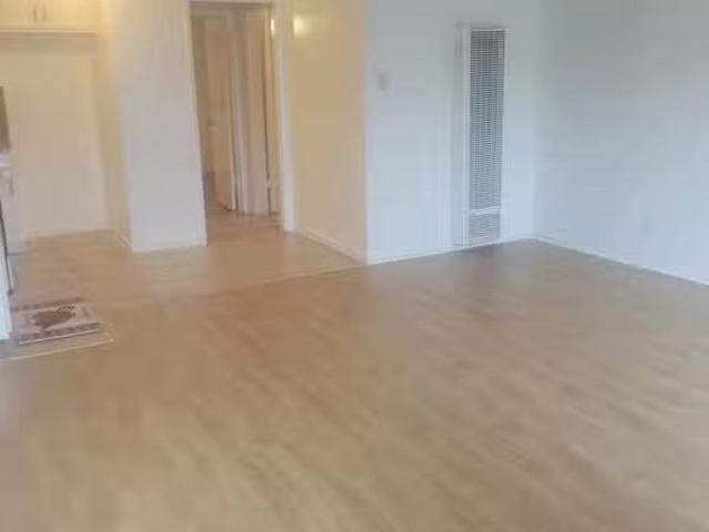 11920 Inglewood Ave #O, Hawthorne, CA 90250
