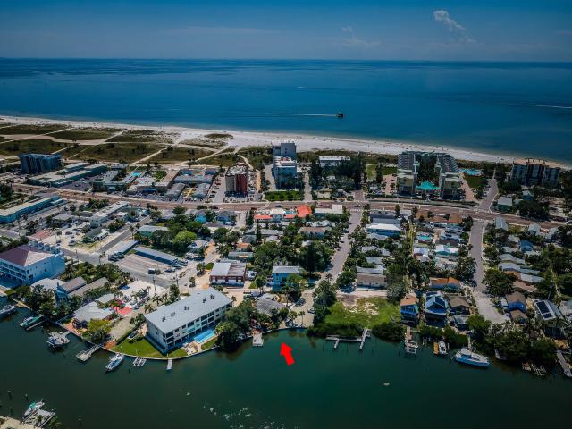11921 Lagoon Ln, Treasure Island, US, FL