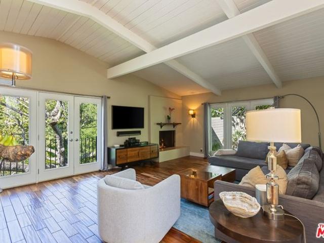 11922 Sunshine Ter, Studio City, CA 91604