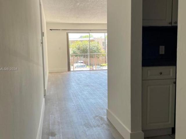 11925 NE 2nd Ave #B205, North Miami, FL 33161