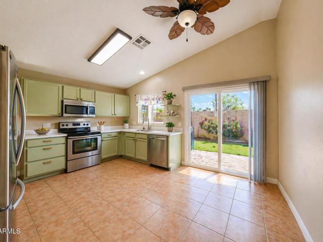11928 w scotts drive