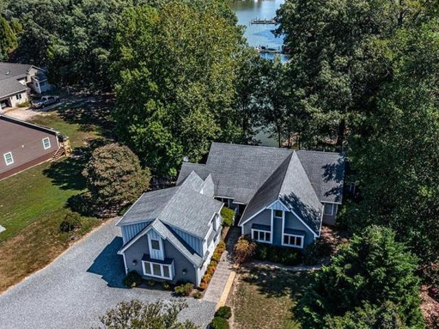 1192 Coan Harbour Dr, Lottsburg, VA 22511