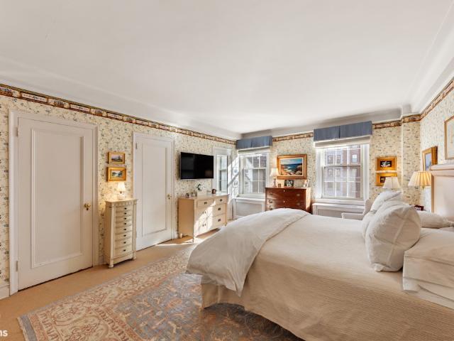 1192 PARK Avenue 7B