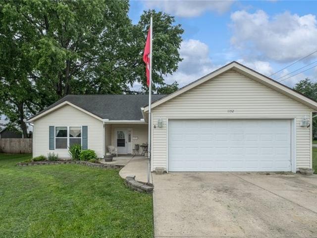 1192 Rockwell Dr, Xenia, OH 45385