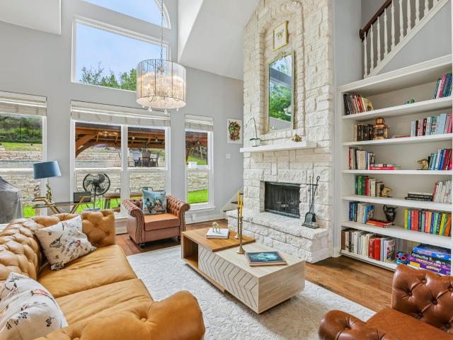 11937 Portobella Dr