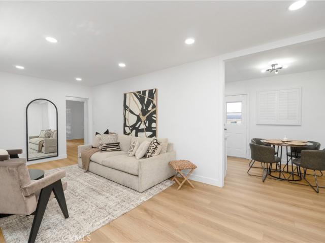 11936 Lowemont