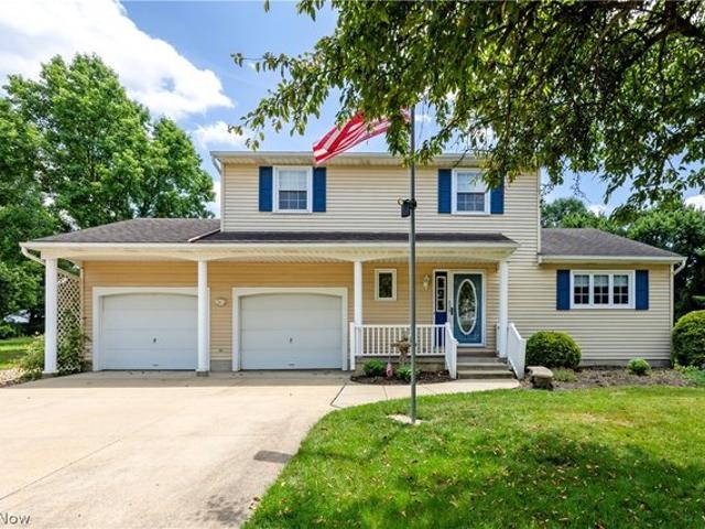 11936 Patroon Cir NW, Canal Fulton, OH 44614