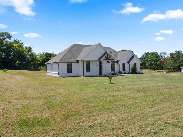 11939 County Road 3513 Loop