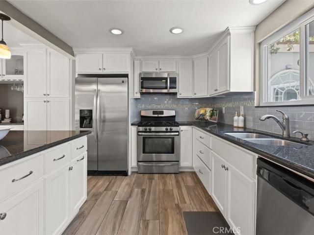 1193 Mountain Gate