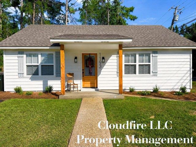 1193 College Hill Rd, Oxford, MS 38655