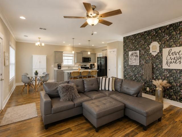 1193 Rimrock Rd