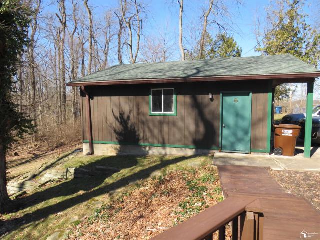 1193 Sand Lake Highway