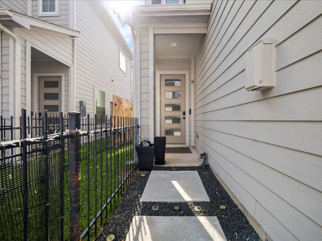 1193 W Tidwell Road