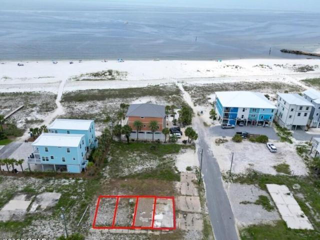 119 42nd St, Mexico Beach, FL 32456 | MLS #324760