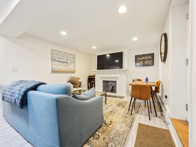 119 Coles St