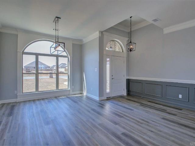 119 Corniche Ln