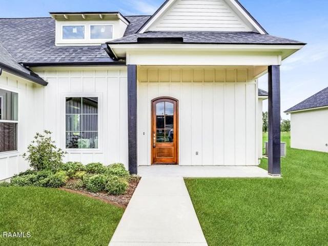119 Chase Dr, Scott, LA 70583